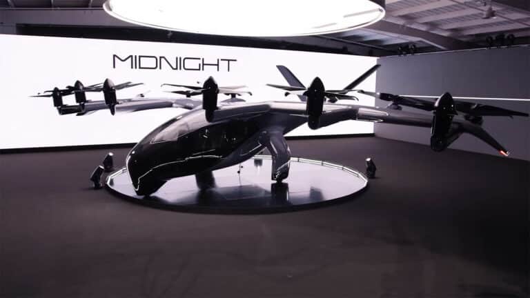 Archer Aviation unveils its full-size Midnight eVTOL air taxi